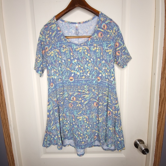 LuLaRoe | Tops | Womens Medium Lularoe Perfect T Knit Top Blue Green Coral Print | Poshmark